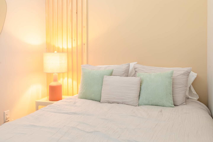 The Lacks: Welcoming  Cozy  W/d - Boston, MA