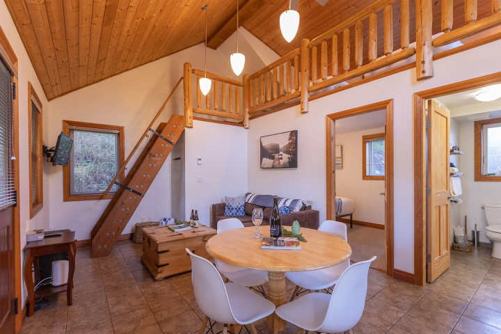 Orca Cabin I Wild Pacific Trail I Pets I Big Beach - Ucluelet