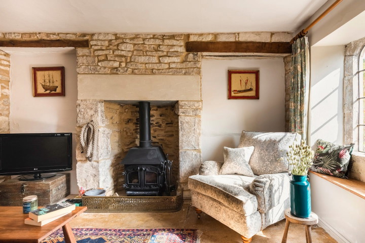 Grade Ii Listed Historic Cotswolds Cottage - Stroud, UK