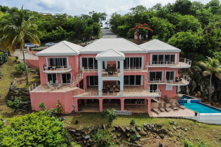 Spectacular Villalee Red Rock Peterborg Northside - Saint Thomas