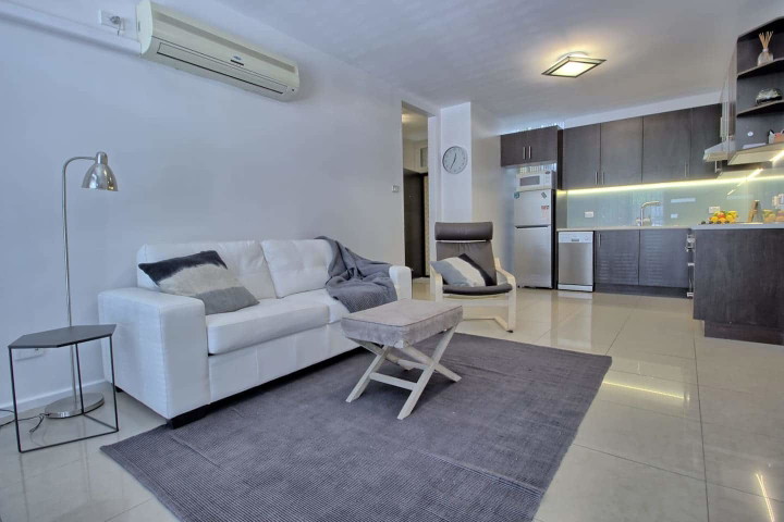 Calvary Corner: Contemporary 2 Bdrm North Adelaide - Prospect
