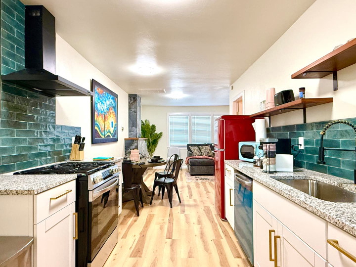 Monthly 4br Paseo Historic Place | Laundry| Dwntwn - Oklahoma City
