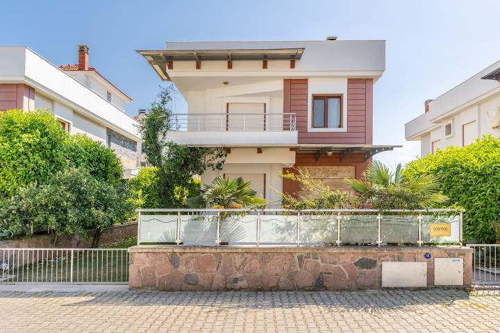 The Villa Near The Beach In Urla - Urla