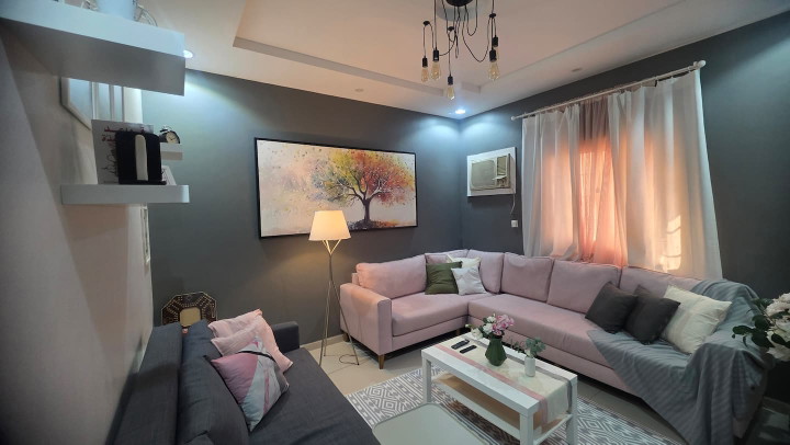 Homey 1br+lounge | Smart Entry | Garden | Location - Jeddah