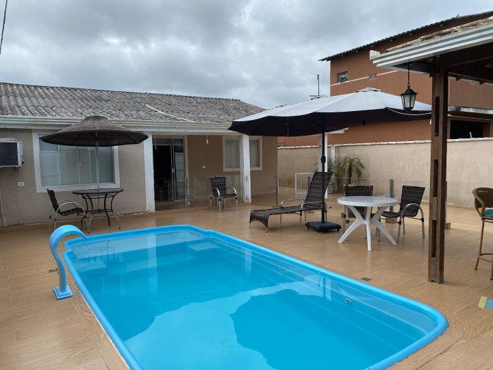 House With 4 Bedrooms + Pool In Matinhos - Matinhos