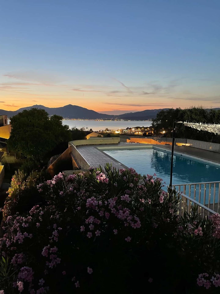 Maison Climatisée Près Mer, Résidence Avec Piscine - Ajaccio