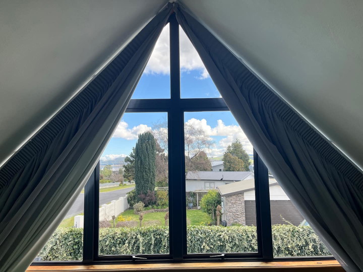 Newly Renovated Loft, Games Room, Close To Lake - New Zealand