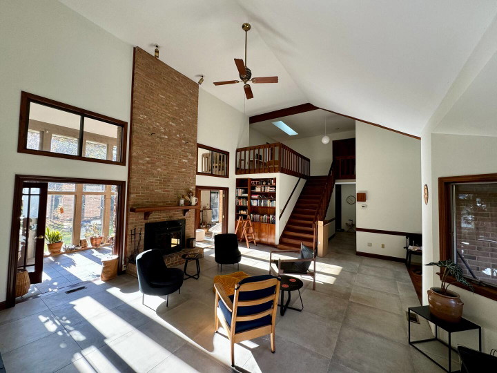 Yellow Springs Farmhouse Retreat - Yellow Springs, OH