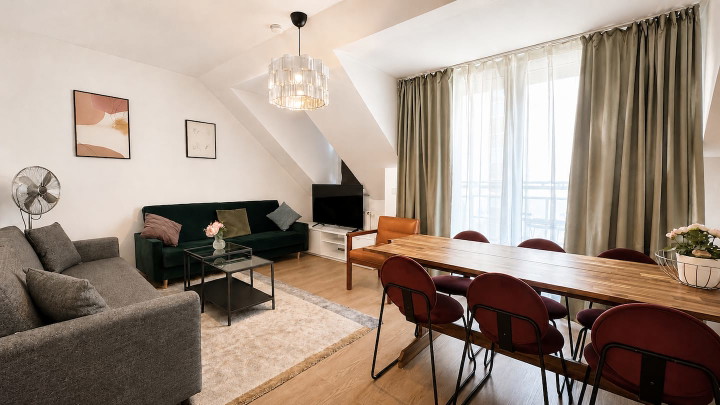 Stay In The Heart Of Berlin I 2031 - Berlin