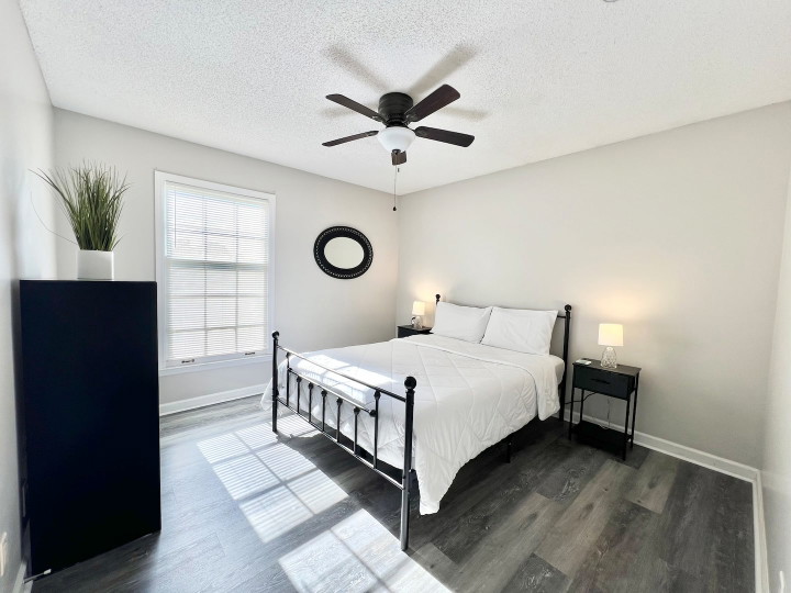 Cozy 3 Bd + 2 Bath Home In Hsv W/spacious Backyard - 헌츠빌