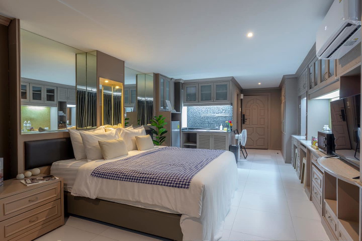 Live Like A Local On Nimman Road - Thailand