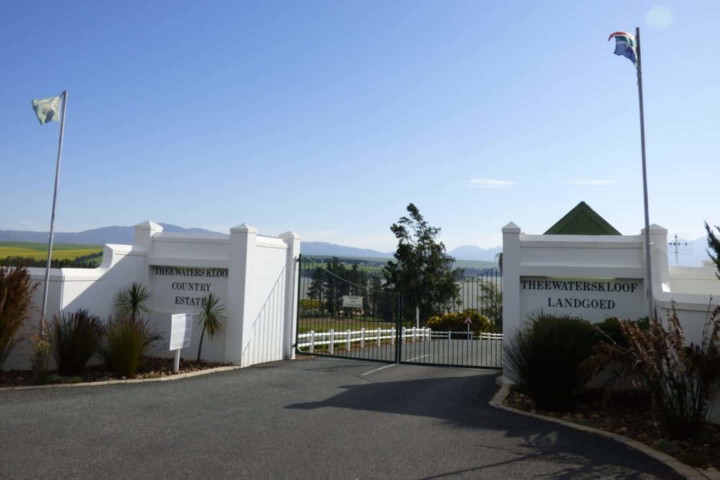 Relaxed Holiday House In Theewaterskloof Estate - Villiersdorp