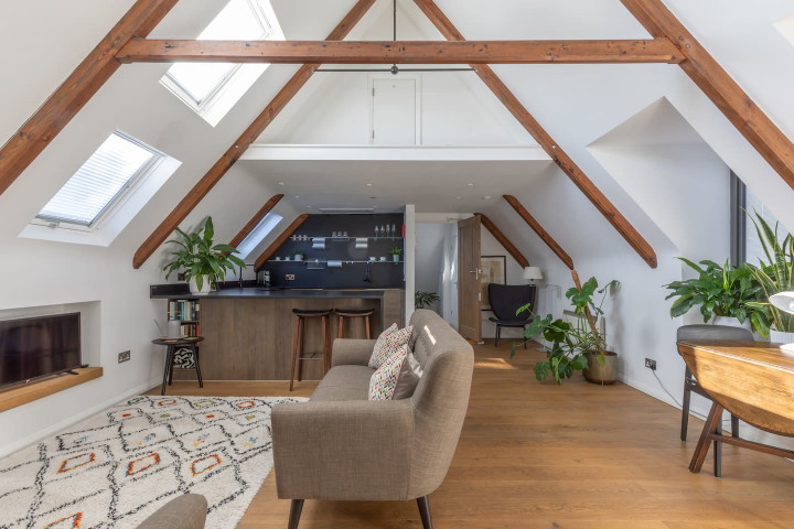 Stylish Cosy Chapel With Parking, Heart Of Sussex - Crawley