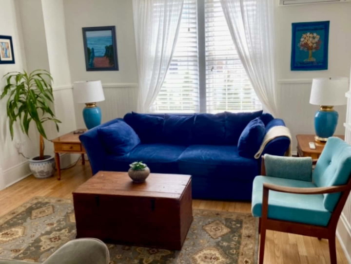 Spacious Apt In Heritage Home. - Charlottetown