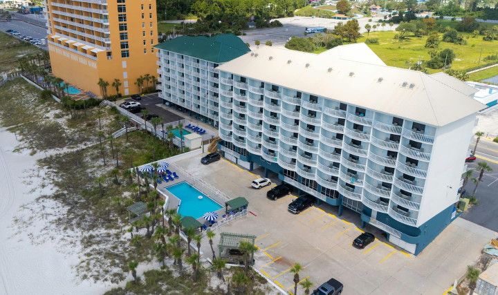 Palm & Tide Beachfront Hotel - Panama City Beach, FL