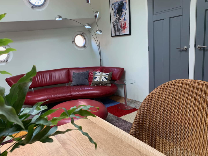 Houseboat-apartment, 567 Meter From Trainstation - Amsterdam