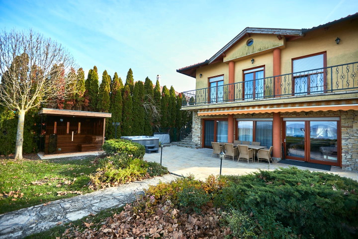 Private Beach Villa Balaton 16 Pers - Balatonlelle