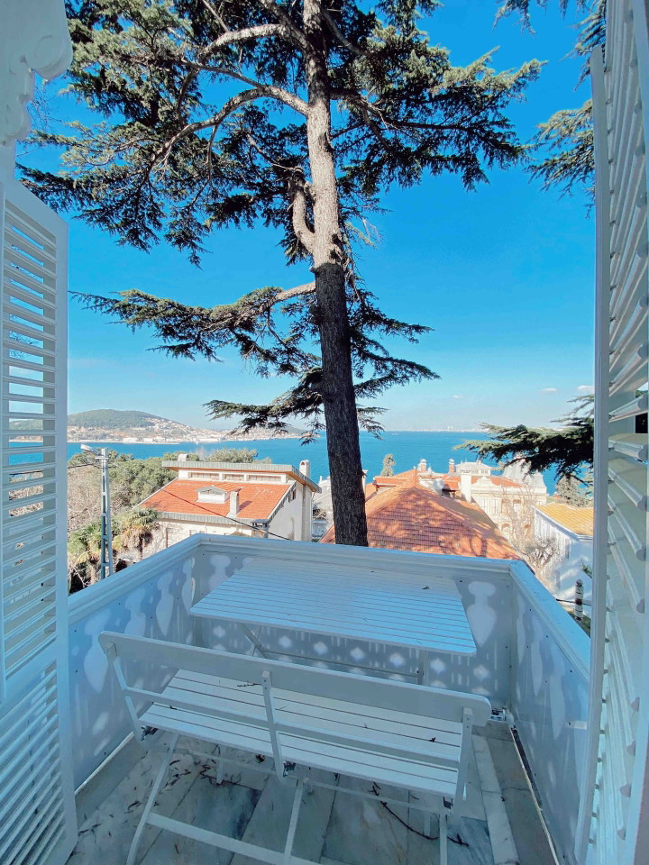 Peaceful Mansion Apartment With Sea View - Adalar