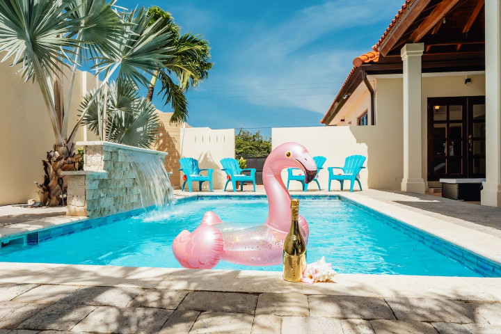 Island Breeze - 4 Mins To Beach! New 5 Bedroom - Aruba