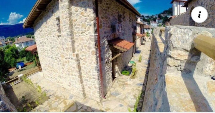 Akyaka Yakınında Akçapınar Köyünde Müstakil Taş Ev - Akyaka