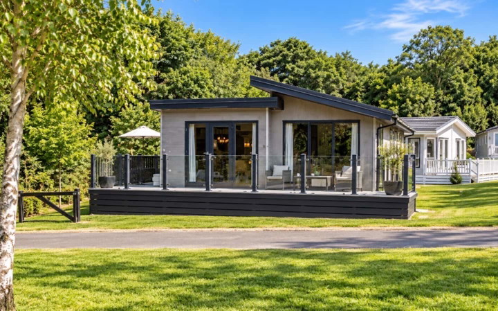 Otters Rest 92dp Half Price Deal Shorefields Beach - Isle of Wight