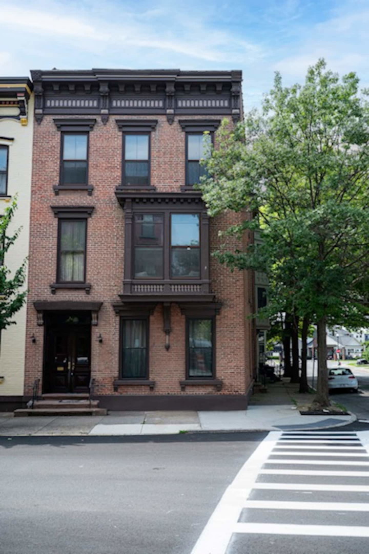5th And Grand - The Loft - トロイ, NY