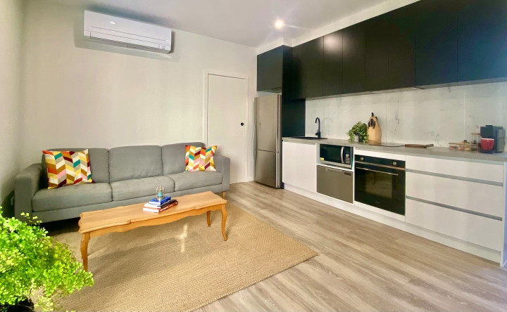 Luxe Urban Retreat - Free Parking - Walk To City - Canberra
