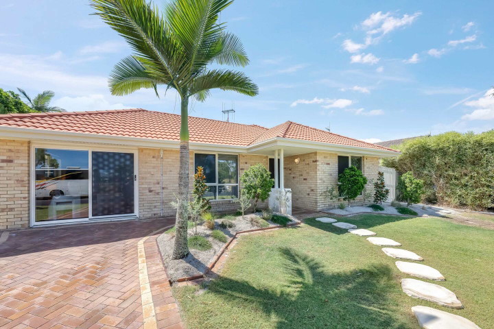 Bargara Central 4b2b A/c Family/work Retreat - Bundaberg Central