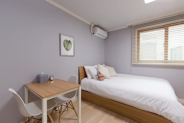 A Calm & Fresh Doubleroom@daehangno - South Korea