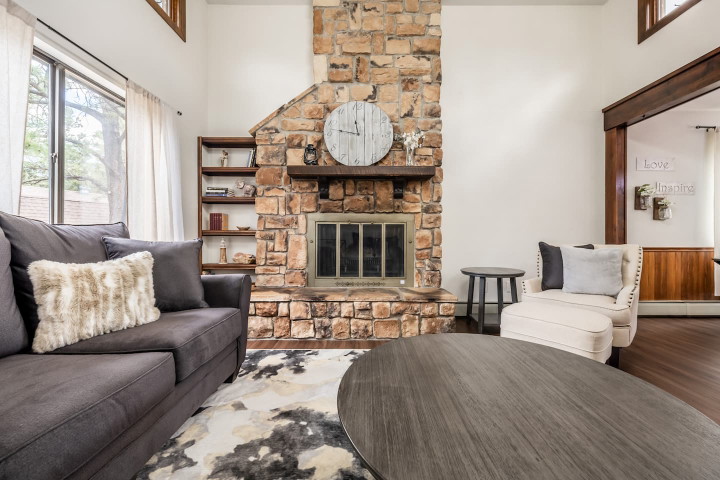 Nature Retreat: Hot Tub, Fire Pit + Projector - Colorado