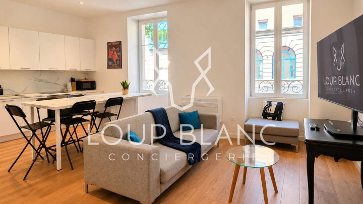 Superbe Haussmannien Quartier Prisé Standing - Belfort