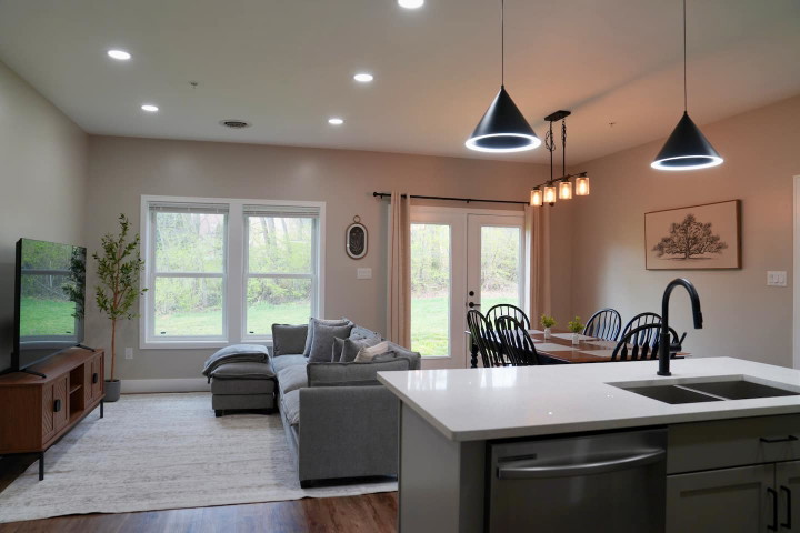 The Palmstead | Stylish 3 Br | Garage Ev Charging - Hagerstown, MD