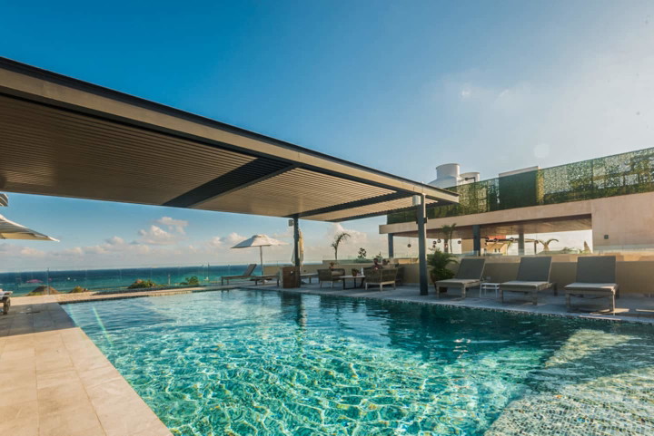Incredible Location, Amazing Views From Rooftop - Playa del Carmen