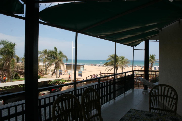 Disfrutando En Familia De La Playa De Gandia - Gandía