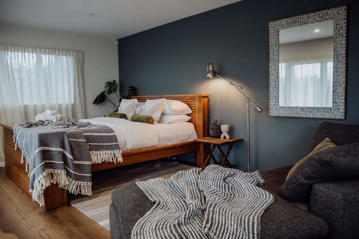 Sailor's Catch - Luxe Beachfront Baths & Firepit - Hokitika