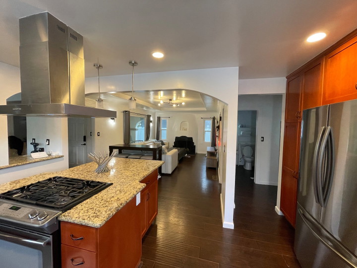 2 Bedrm Fully Loaded House Near Universal Studios! - San Fernando Valley, CA