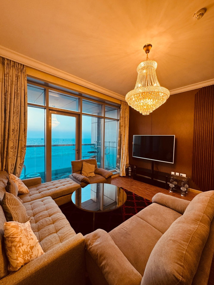 Luxury Beach Haven Ajman Cornish - Ajman