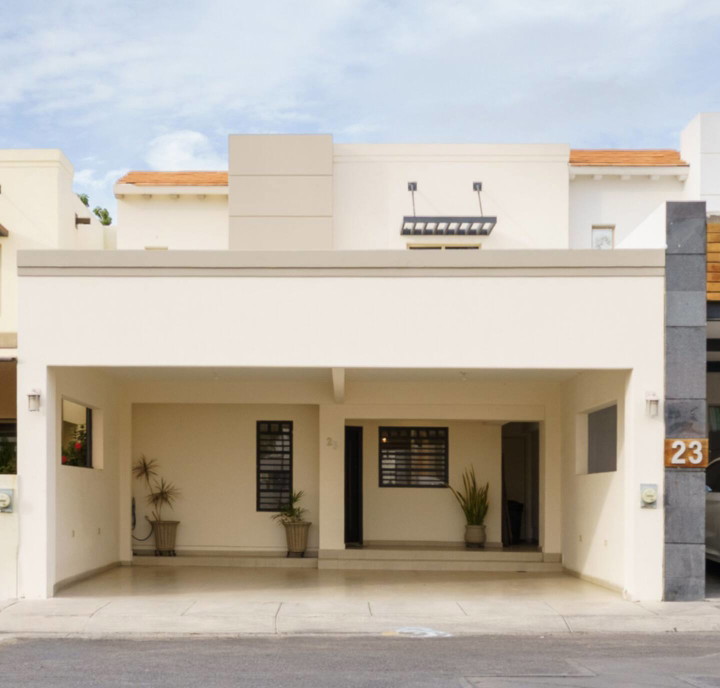 Spacious House, Ideal For Work And Invoicing - Hermosillo