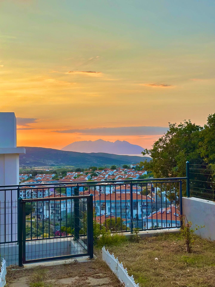 Green Roof Villa | Sea View & Spacious Garden - Gökçeada