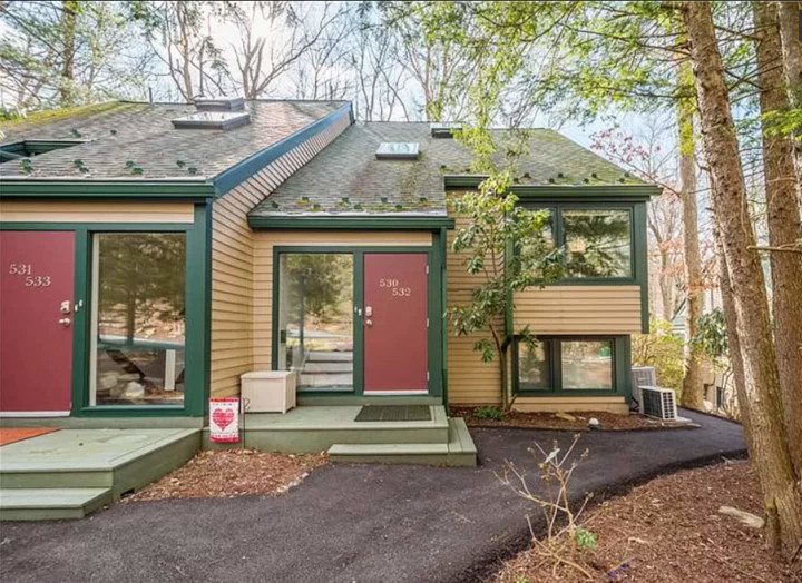 Unique Quiet Woodland Serenity Escape - Farmington, PA