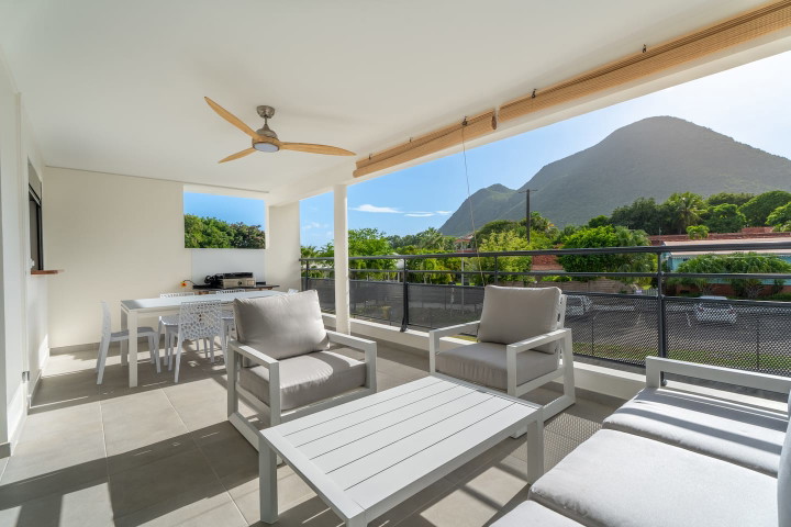Rock Bay Apartment, 300 M From The Beach - Martinique