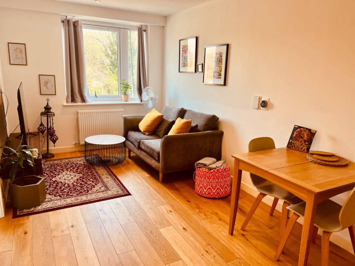 Beestay - Appartement Confortable Au Cœur De Cheadle Hulme - Aéroport de Manchester (MAN)