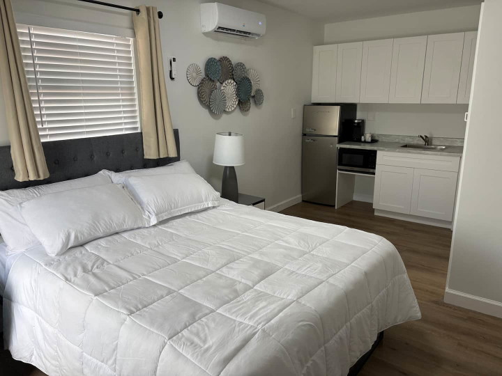 Studio Room 7- Downtown Fll Airport & Cruise Port - Fort Lauderdale
