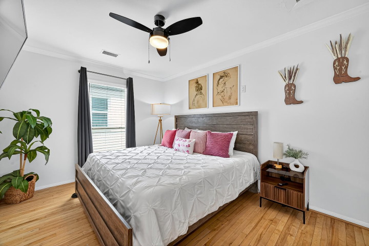 1714 Fairview 1king/1ba Top Apt Duplex Pets Ok! - Houston, TX