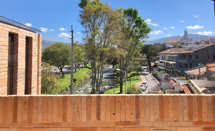 Hermoso Rooftop Penthouse Suite - Cuenca