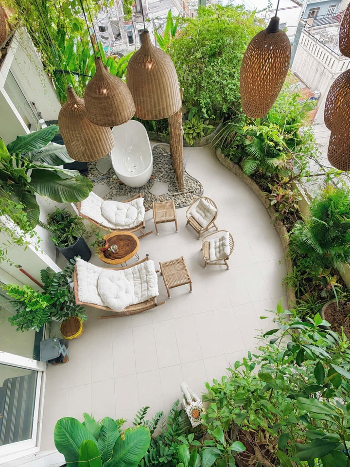 L Fox Living L Skyline Penthouse Greenery - Vietnam