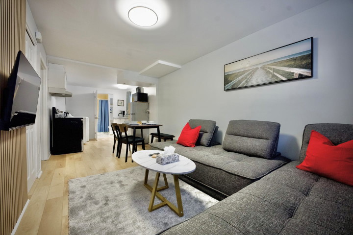 Modern, Cozy, Near Metro, Place Bell, Free Parking - Pointe-Claire