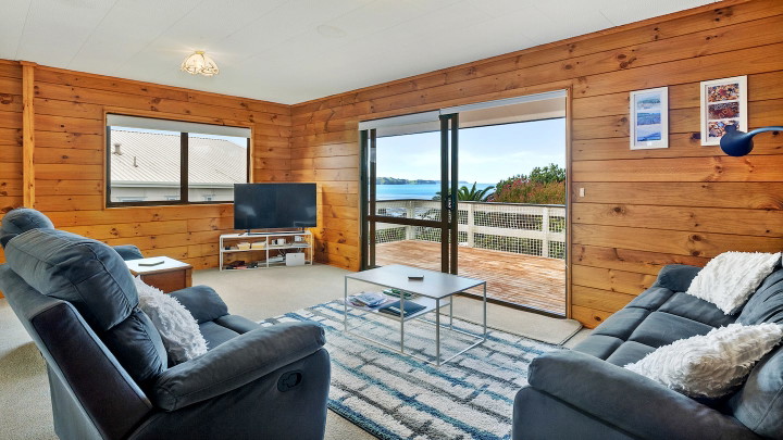 Crystal Clear - Snells Beach Holiday Home - Warkworth