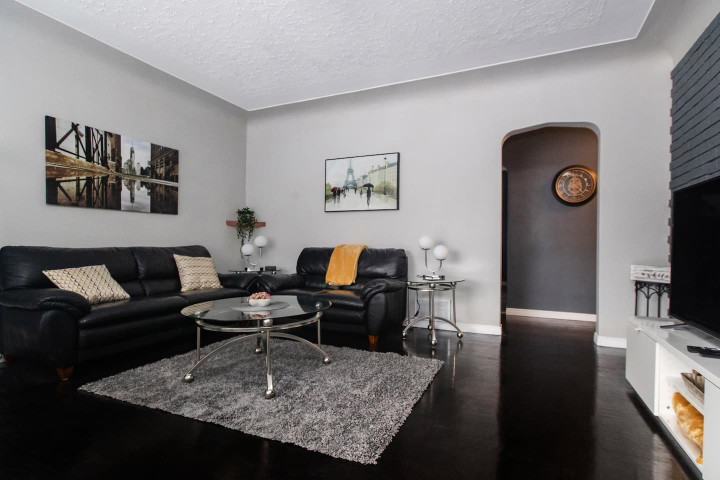Super Central Location Near Whyte Ave And U Of A - Alberta