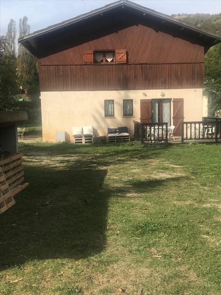 Chalet Familial à La Montagne - Valberg